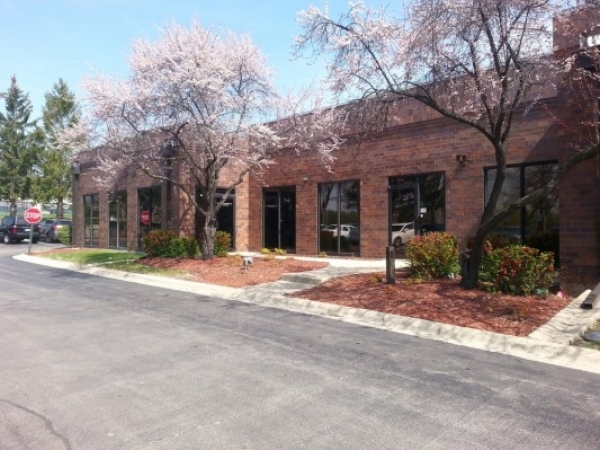 Office for Sale - 1000 - 1050 Corporate Boulevard, Aurora IL